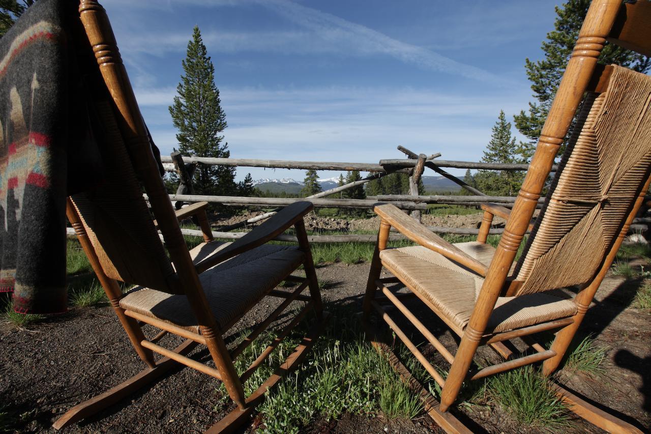 HEADWATERS LODGE & CABINS AT FLAGG RANCH, MORAN